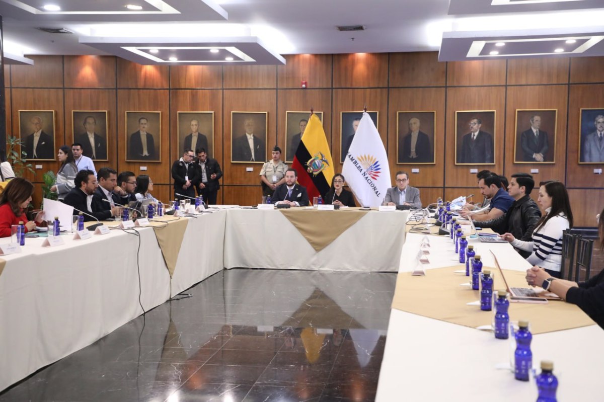 PRESIDENTA DE LA ASAMBLEA NACIONAL ANALIZÓ AGENDA PARLAMENTARIA JUNTO A ...