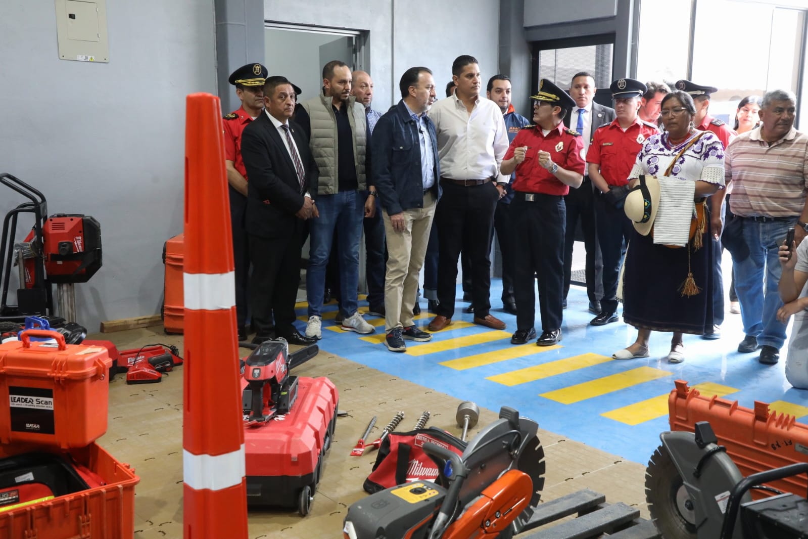 NUEVO EQUIPAMIENTO PARA UNA MEJOR RESPUESTA DEL CUERPO DE BOMBEROS ...